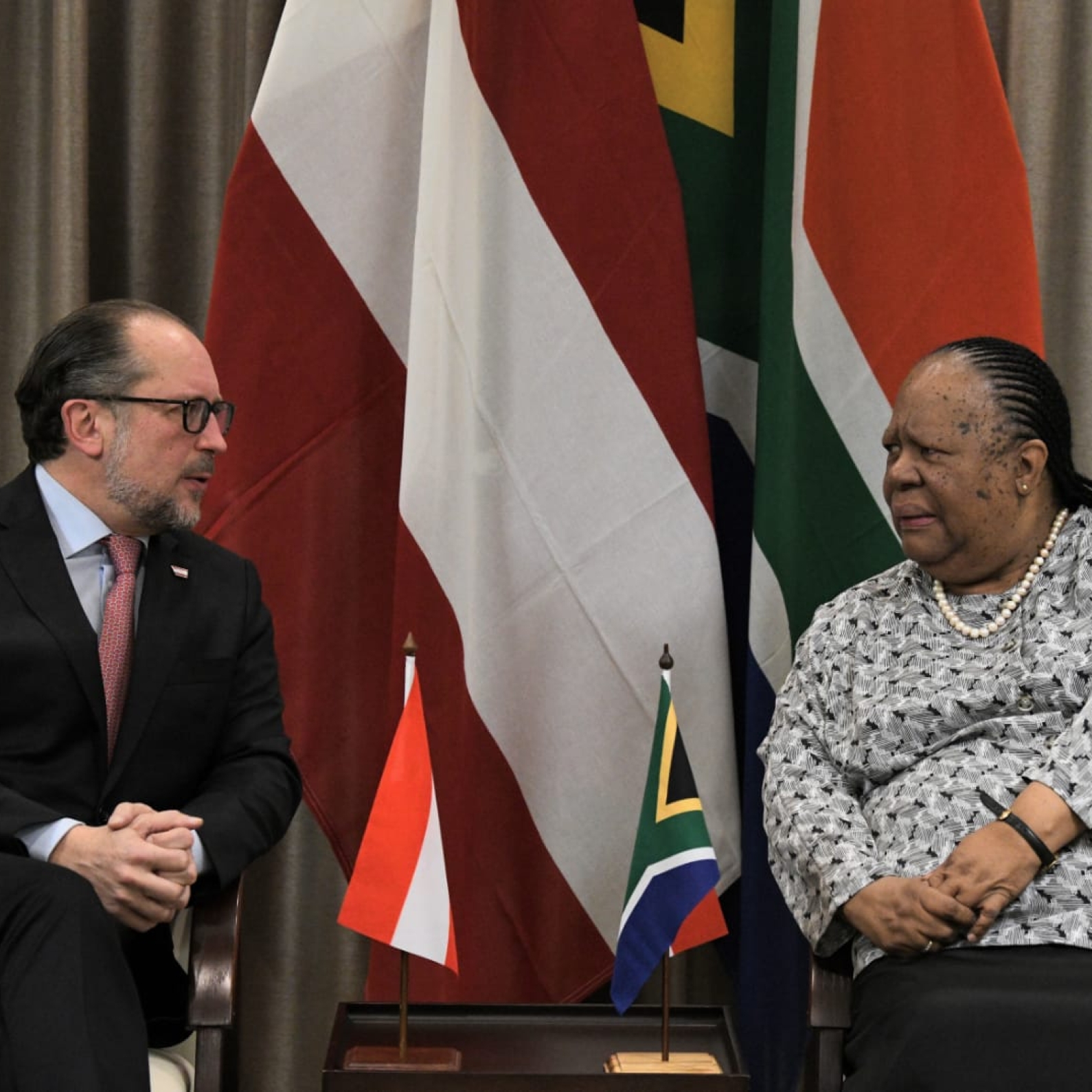 Gallery – DIRCO